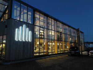 Glass House Architecture | Buildings Inspired by Nature