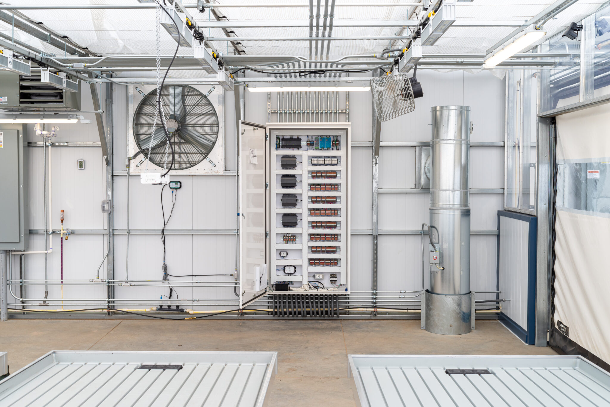 Research Greenhouse | Commercial Greenhouse Growing